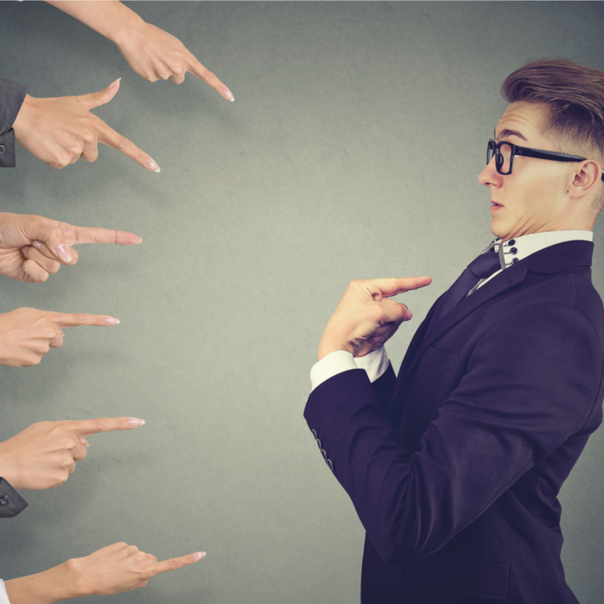 The worst behaviours of bad bosses revealed - 3WH